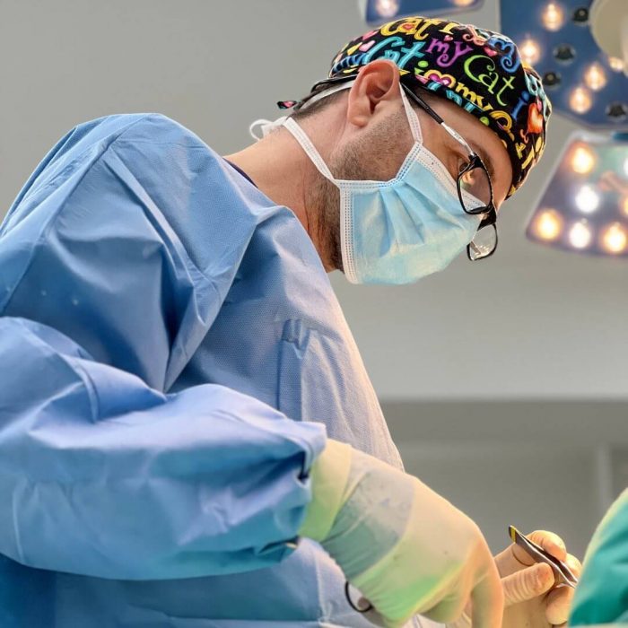 Fimoza la Barbatii adulti « Clinica Bucuresti & Timisoara